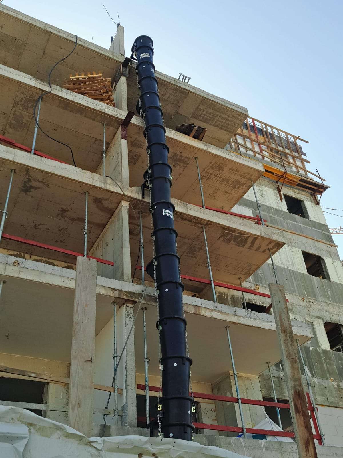 Effectively Manage Trash In A Construction Site